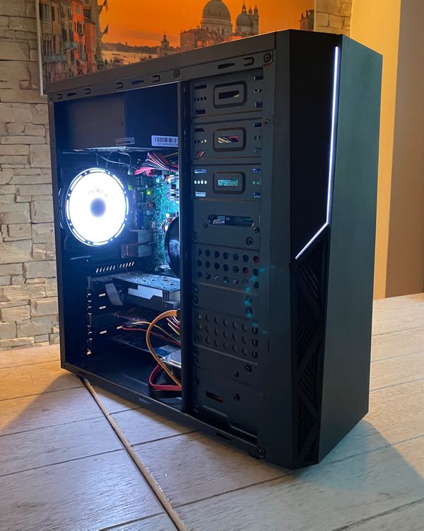 Gaming PC inkl. DVD-Laufwerk und Spiel Farming Simulator (Gebraucht) in ...