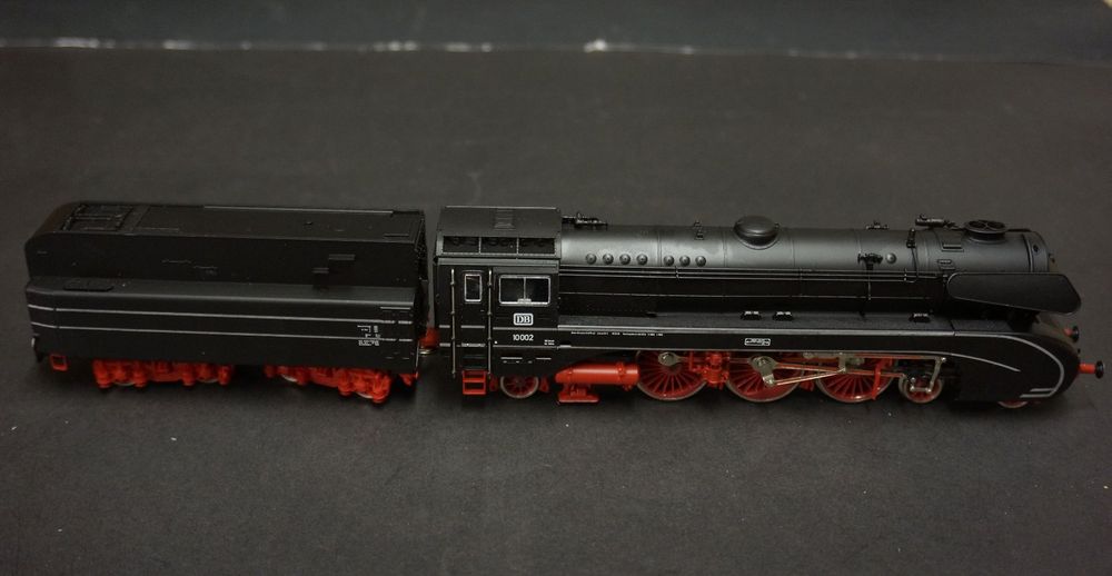 Rivarossi H0/DC Dampflok BR 10 002 der DB in OVP (Neu und originalverpackt) in Kerns für CHF 125 ...