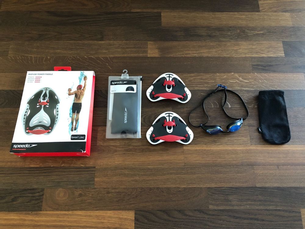 Speedo Trainingsequipment / Badekappe, Brille, Schwimmpaddle | Kaufen ...