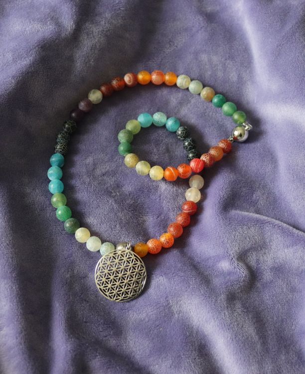 Collier Chakras "Fleur de Vie" - Pierres naturelles (Gebraucht) in Biel ...