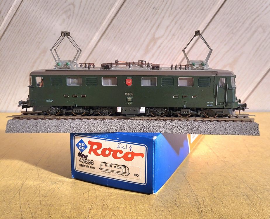 SBB - ROCO 43696 - Ae 6/6 - 11455 - "BIEL" (Gebraucht) in Biel/Bienne ...