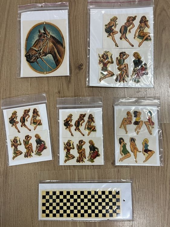 Vespa Oldtimer Pin Up (Neu und originalverpackt) in Thun für CHF 20 ...