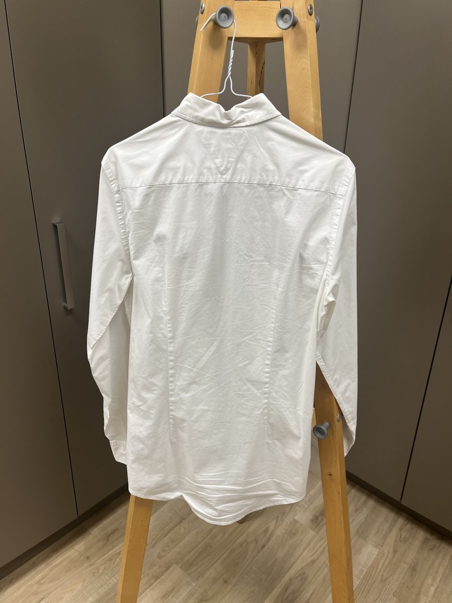 Chemise Tommy Hilfiger taille S (D'occasion) à Lens pour CHF 20 ...