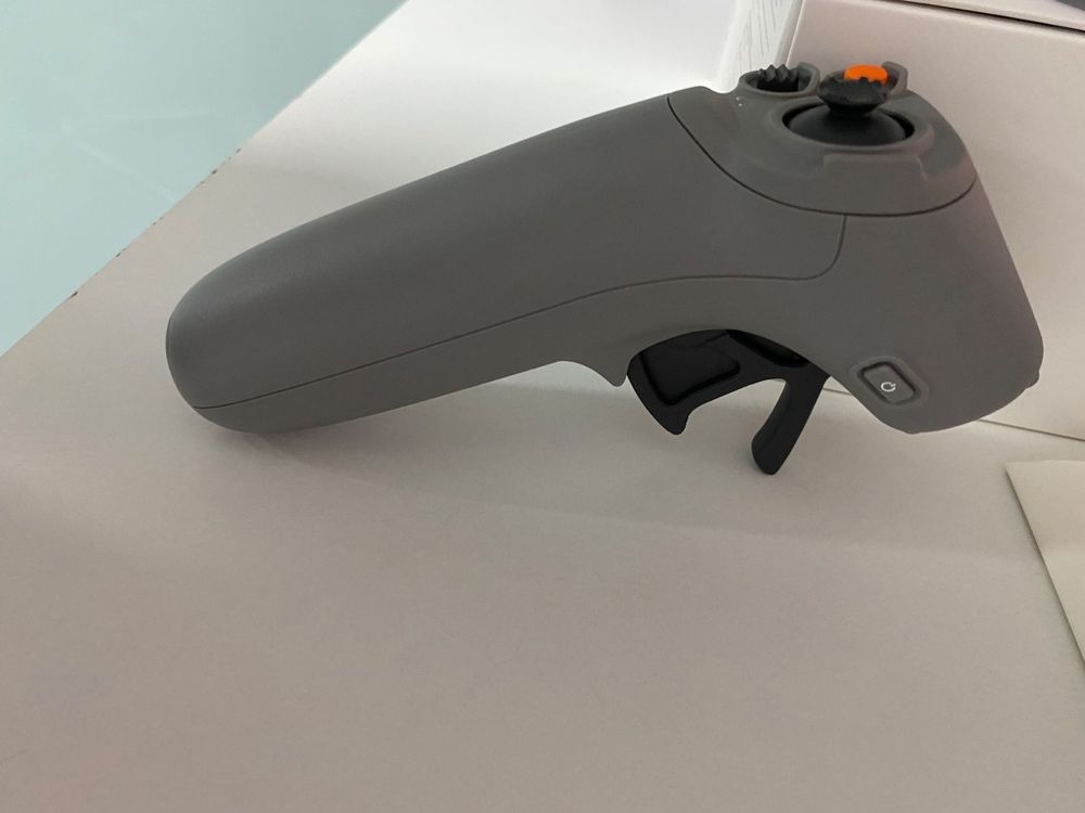 DJI Motion Controller 2 (Neu und originalverpackt) in Ueberstorf für ...