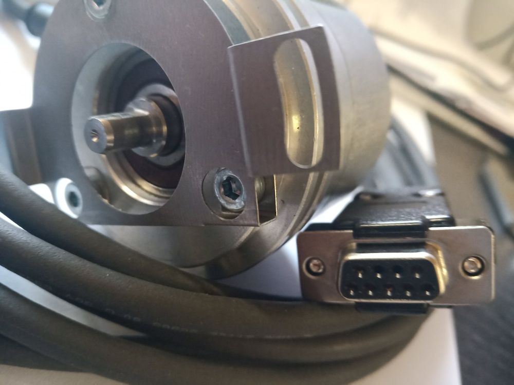 Heidenhain Drehgeber ROC 425 EnDat2.2 inkl. Kabel (Gebraucht) in ...