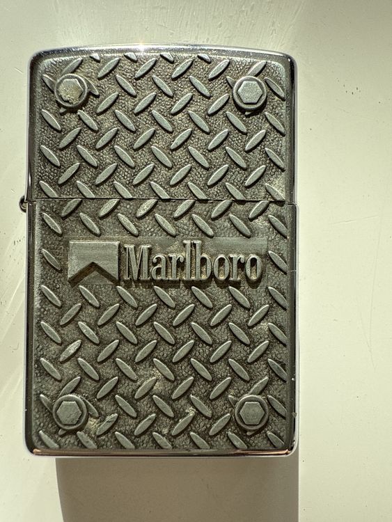 Zippo Marlboro (Gebraucht) in Pfungen für CHF 19 – mit Lieferung auf Ricardo kaufen