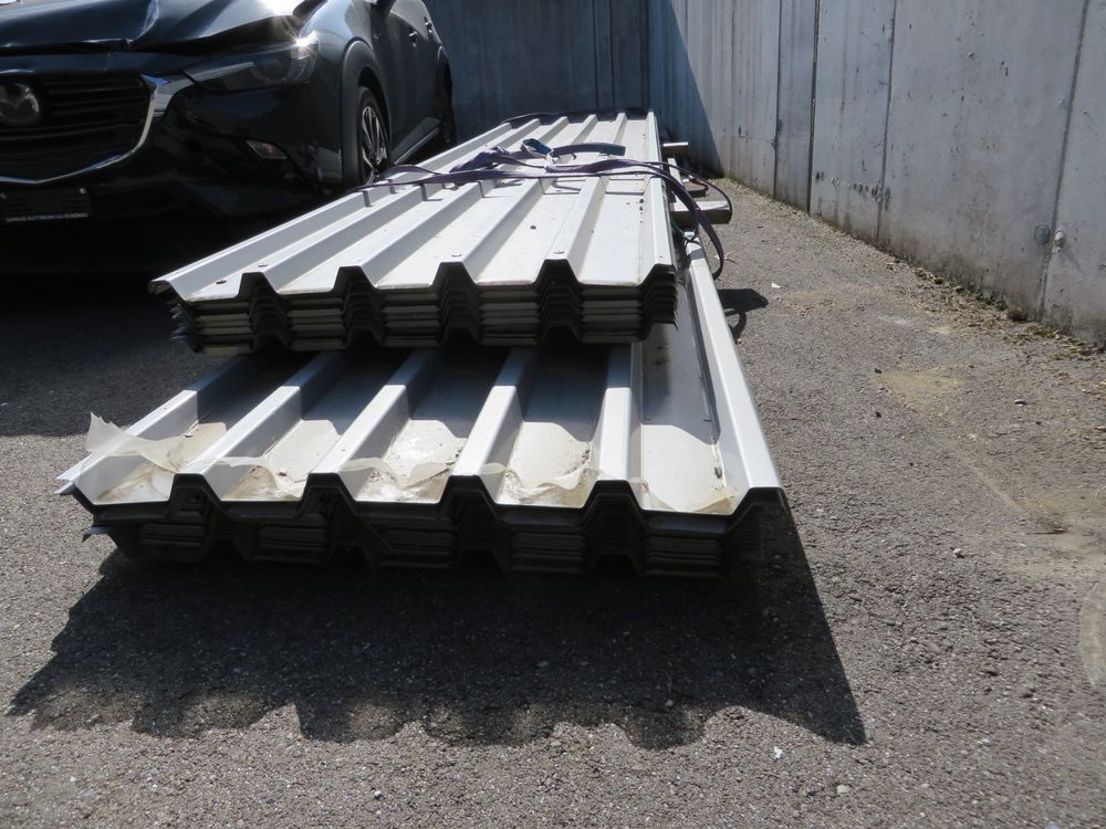 Wellblech 22 Stck für Dach ca. 5500mm lang, 95cm breit (Gebraucht) in ...