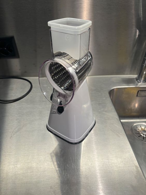 Mechanische Raffel (Gebraucht) in Scherzingen für CHF 2 – mit Lieferung ...