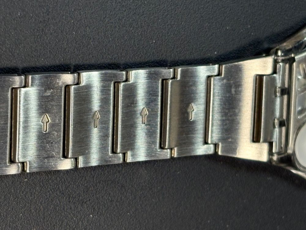 Neuwertige Swatch Uhr läuft, mit Metalband (Gebraucht) in St. Peterzell ...