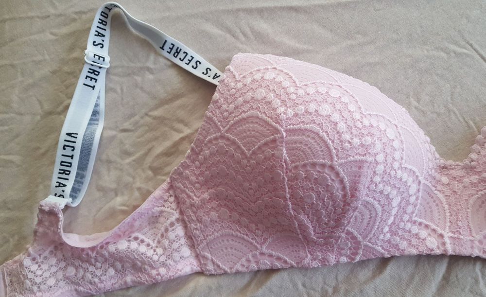 NEU Victoria’s Secret Rosa BH (Neu und originalverpackt) in STUDEN BE ...