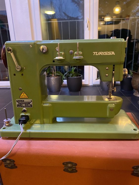 Turissa Antike Nähmaschine | Kaufen auf Ricardo