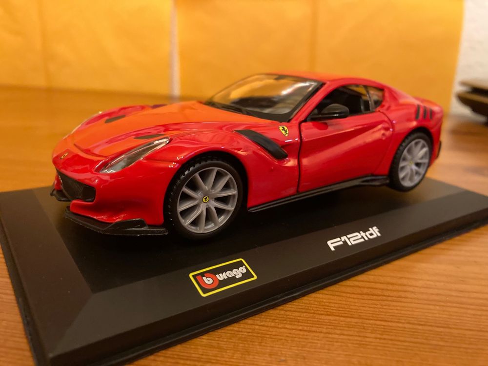 Modellauto Ferrari F12tdf Model in Masstab 1:32 (Neu (gemäss ...