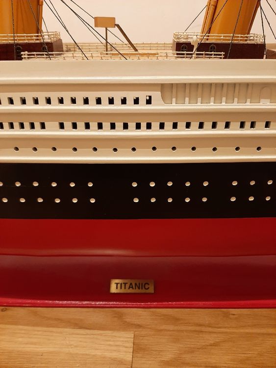 Modellschiff Titanic (Gebraucht) in Flüh für CHF 950 – nur Abholung auf Ricardo kaufen