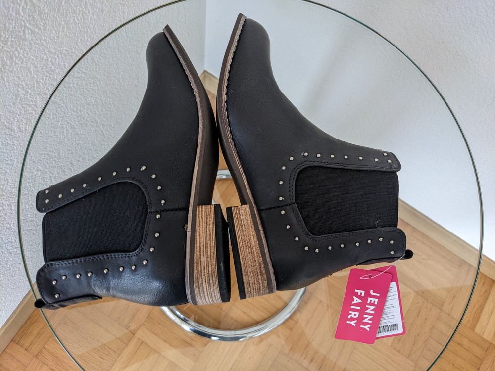 Jenny Fairy schwarze Stiefeletten Gr.36 NP = 40 CHF (Neu und originalverpackt) in Lengnau AG für ...
