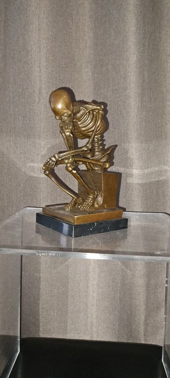 BRONZE SCULPTUR OF THE SKELETON THINKER | Kaufen auf Ricardo