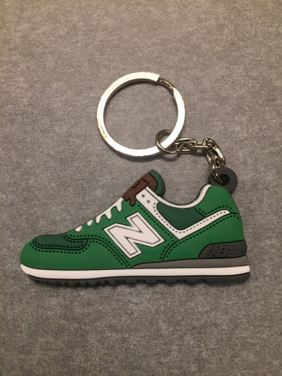 New Balance Schlüsselanhänger (Neu und originalverpackt) in Rechthalten ...