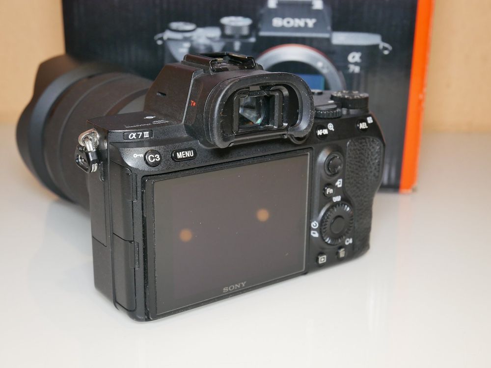Sony Alpha A7III kit 28-70 (Gebraucht) in Chur für CHF 725 – mit ...