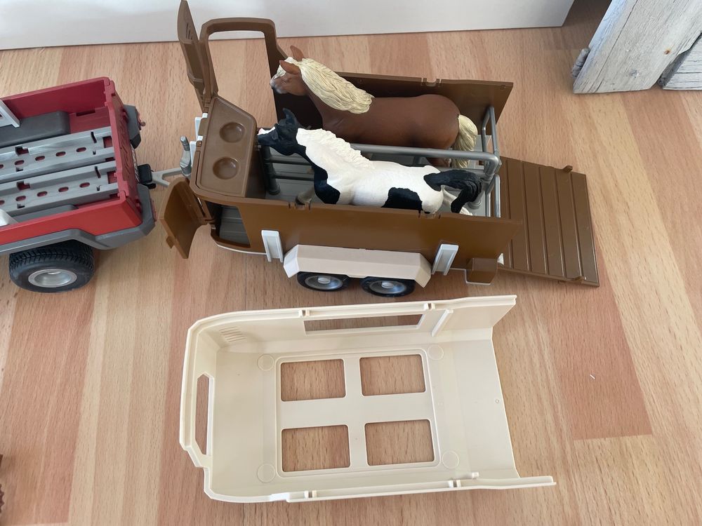 Schleich Pferdeanhänger mit Pick up (Gebraucht) in Root für CHF 36 ...