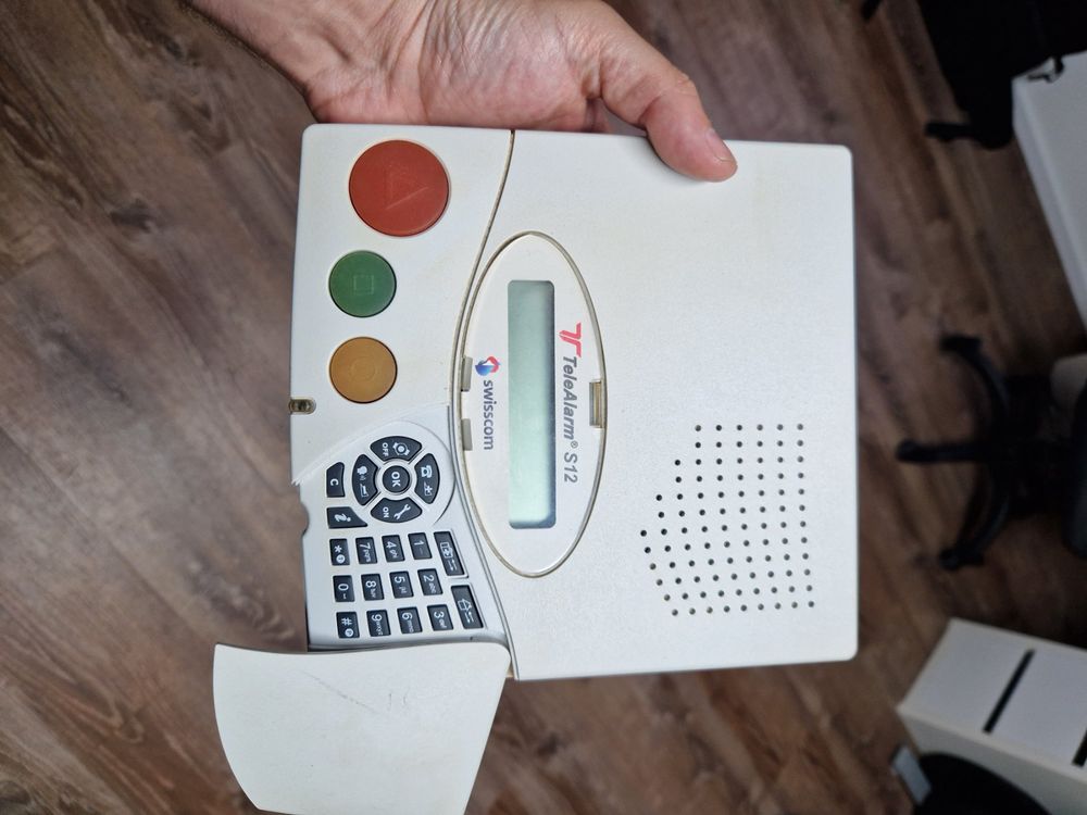 TeleAlarm® AP1337 Swisscom S12 | Kaufen auf Ricardo