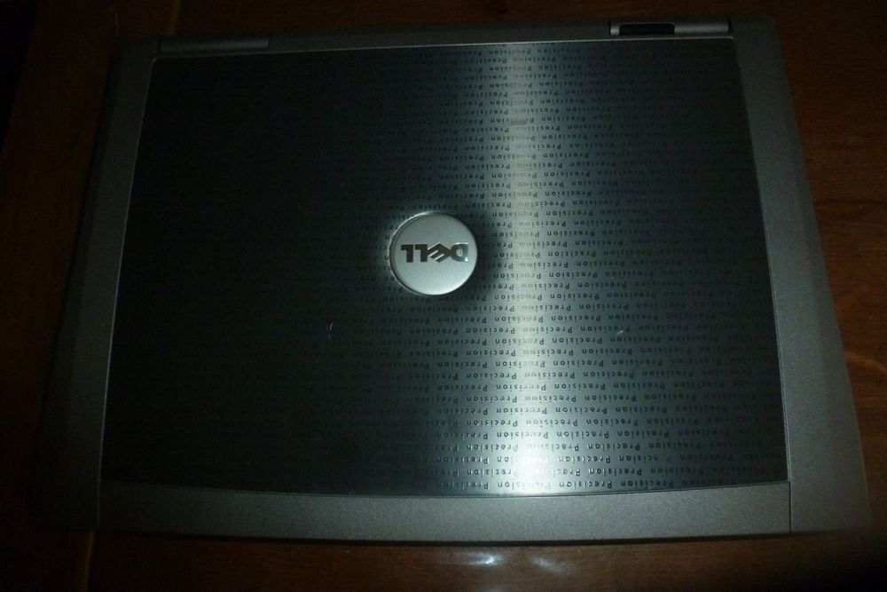 Vintage DELL Laptop Precision M70 (Defekt) in Emmen für CHF 34.2 – mit ...