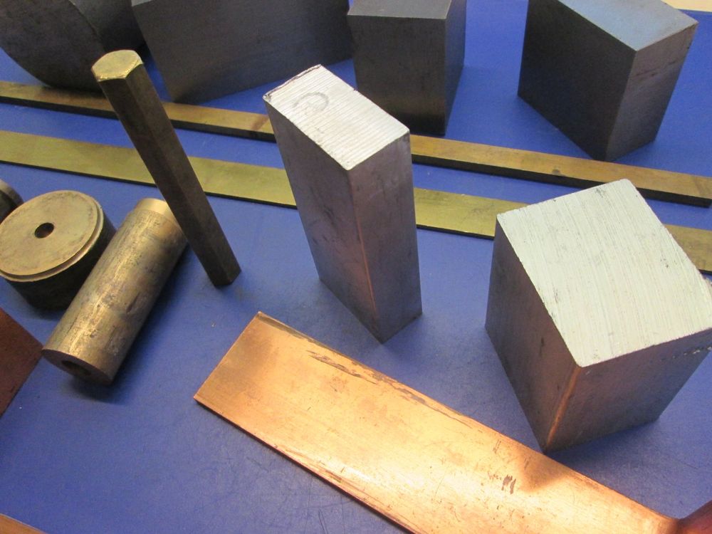 Grauguss, Stahl, Kupfer, Messing und Aluminium Rohmaterial | Kaufen auf ...