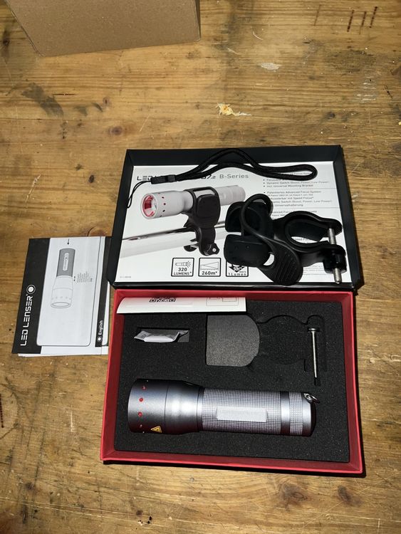 LED LENSER B7.2 Velo Taschenlampe mit Bike Halterung (Neu und ...