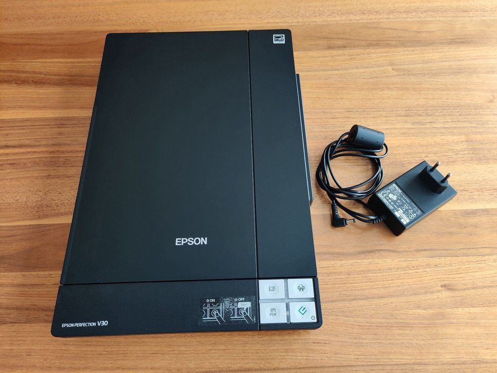 Epson Perfection V30 Flachbettscanner (Gebraucht) in Unterengstringen ...