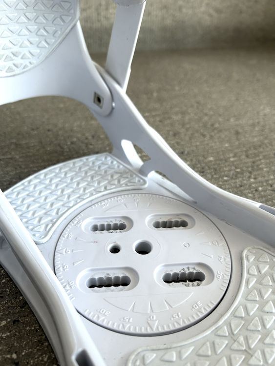 Snowboard Bindung, Nidecker, Grösse M, weiss, (Gebraucht) in Zürich für ...