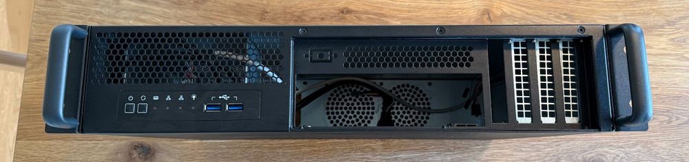 19" Server Gehäuse 2HE / 2U - IPC-C236 - Frontacces, yakkaro | Kaufen auf Ricardo