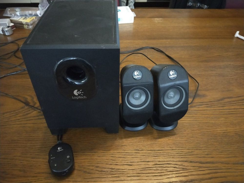 Logitech X-210 (Gebraucht) in für CHF 1 – nur Abholung auf Ricardo kaufen