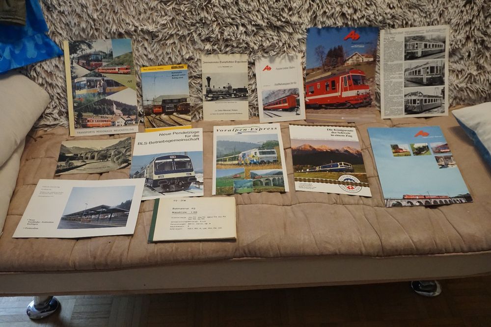 Prospekte / Broschüren Schweizer Eisenbahnen (Gebraucht) in Effretikon für CHF 15 – mit ...