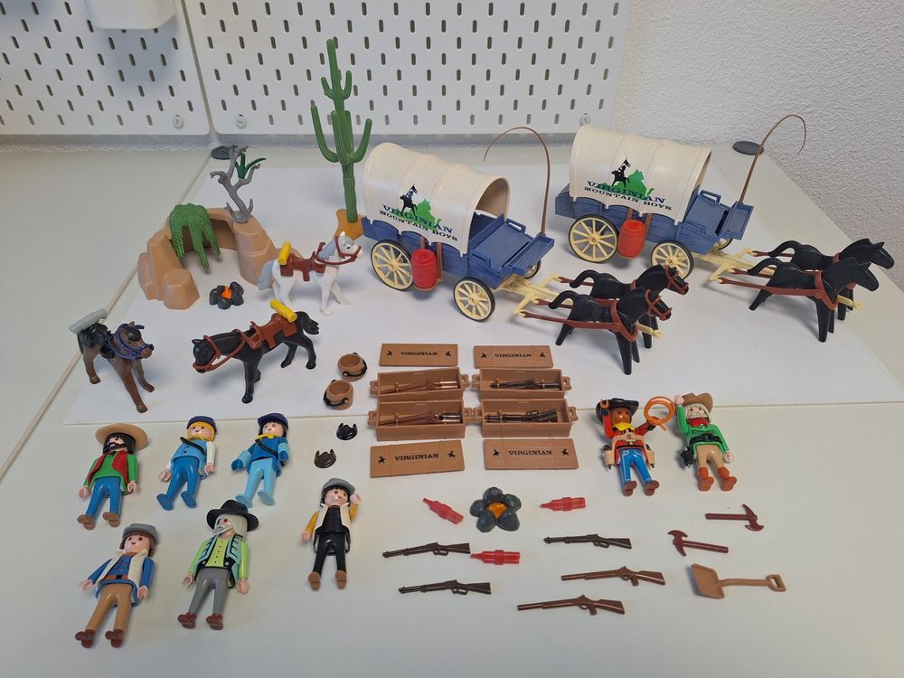 Western Set mit 2 Planwagen, Figuren Pferde, Zubehör | Kaufen auf Ricardo