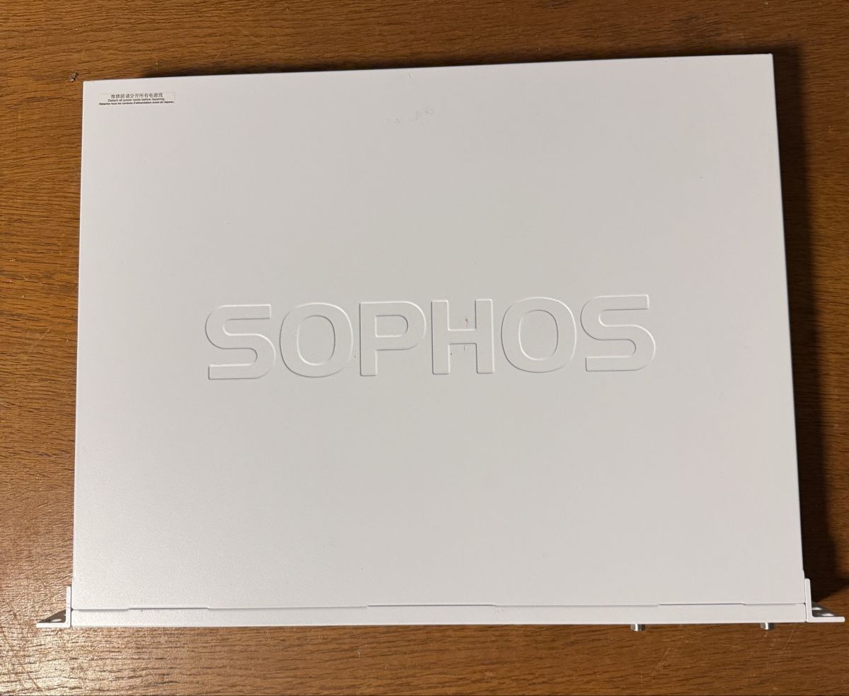 Sophos XG 230 Firewall (Gebraucht) in Menziken für CHF 1 – mit ...