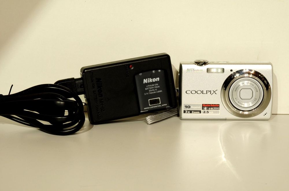 Nikon Coolpix S225 (Défectueux) à Rheinfelden pour CHF 12 – avec ...