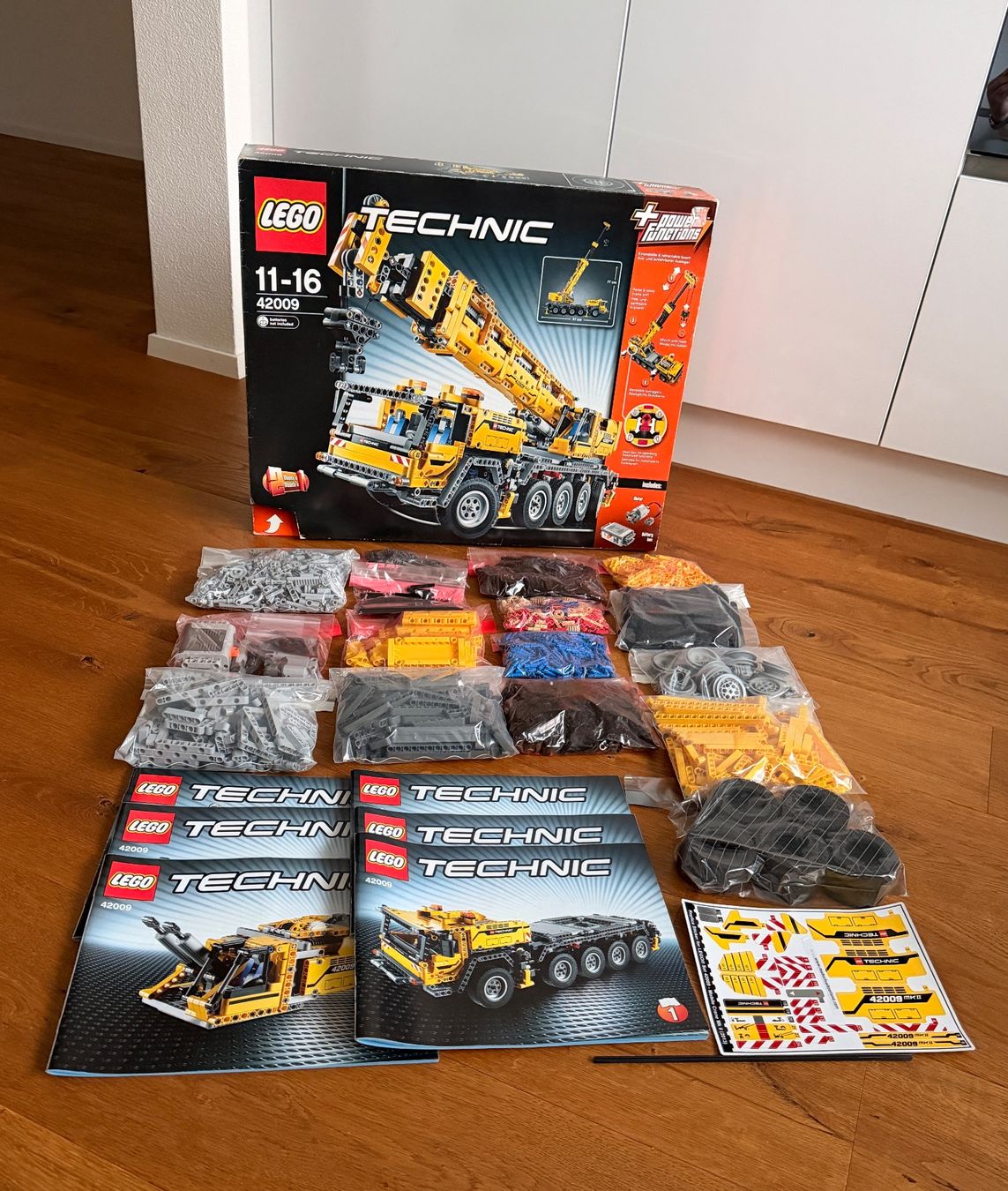 Lego Technic 42009 - Motorisierter Schwerlastkran MK2 2-in-1 (Gebraucht ...