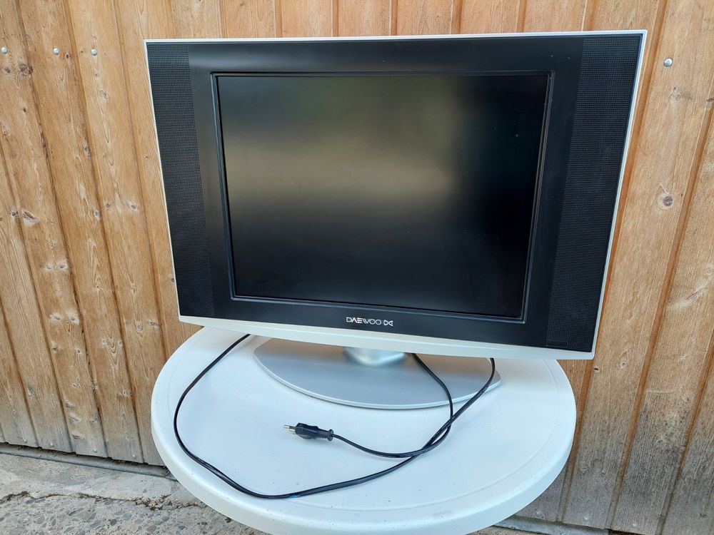 LCD TV Daewoo 20 Zoll ** DLP 20D7 --> Vintage (Gebraucht) in ...