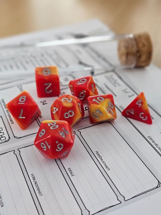Würfelset - DnD Dungeons & Dragons Dice Set - Red Firey Lava (Neu und ...