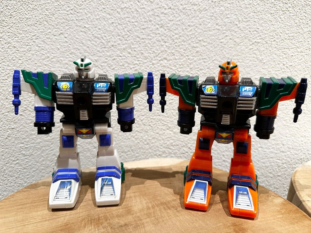 2 80er transformers Planet Fighter Enginebot Simba Robot (Gebraucht) in ...