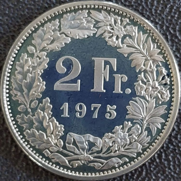 2 Franken 1975 pp / aus Münzsatz / in einer Münzkapsel (Neu (gemäss Beschreibung)) in Arch für ...