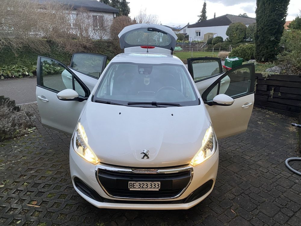 Peugeot 208 1.2 Activ | Kaufen auf Ricardo