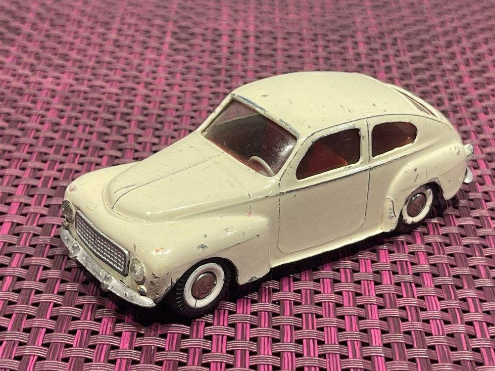 Tekno Volvo 344 / 1:43 beige | Kaufen auf Ricardo