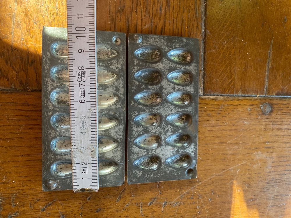 Moule chocolat schokoladenform ancien vintage petits oeufs (Gebraucht) in Lajoux JU für CHF 22 ...