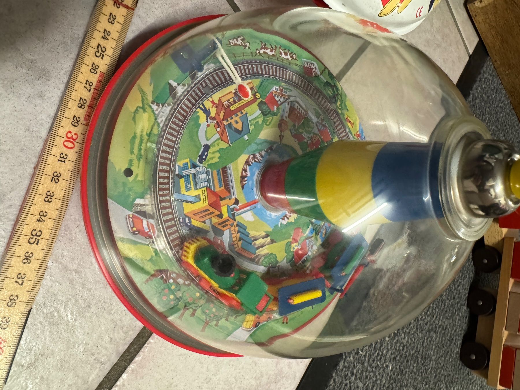 2 antike Brummkreisel, Blech und Kunststoff, Top Zustand (Gebraucht) in Kloten für CHF 10 – nur ...