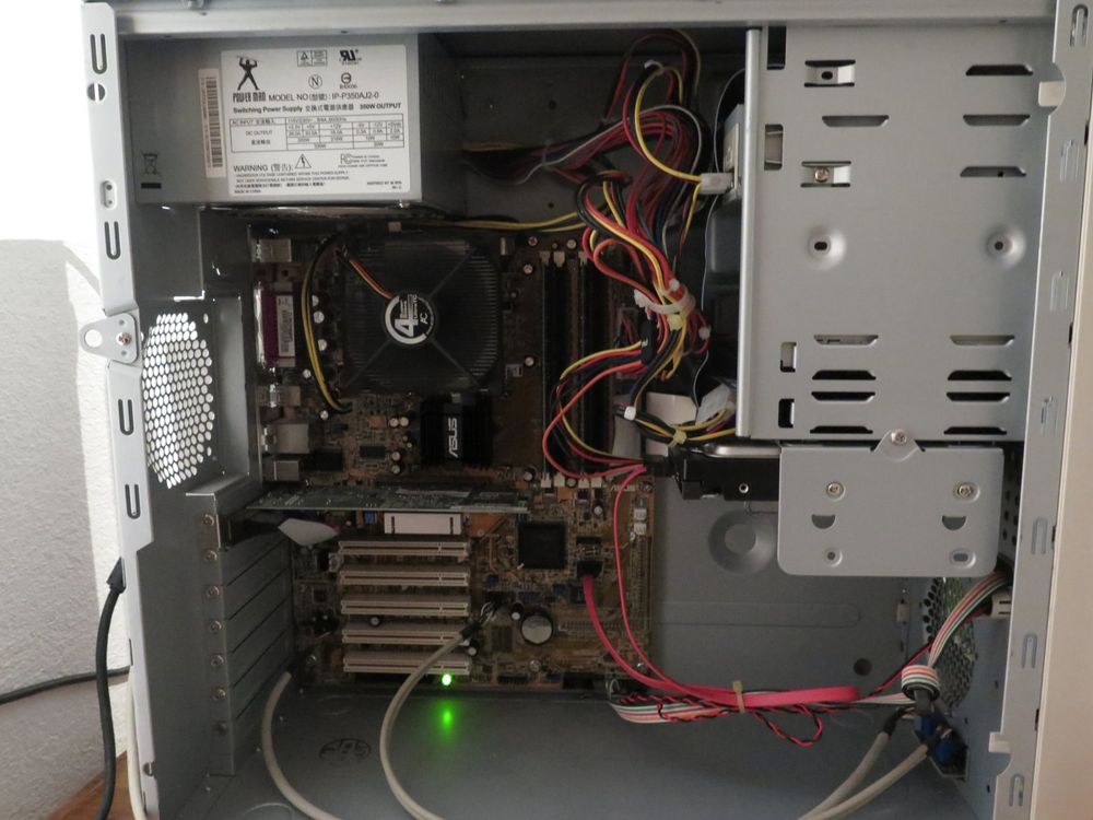 Computer 486 Tower - XP - Retro - Vintage - 6 zusammen (Gebraucht) in ...