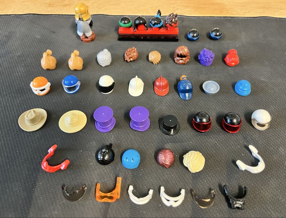 🧢🥽LEGO Hüte Haare Helme Brillen – 40+ Teile Konvolut (Neu (gemäss ...