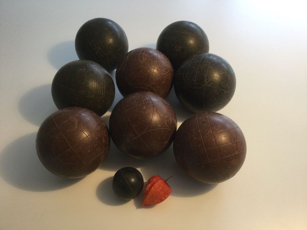 Alte Boccia Kugeln (Gebraucht) in Ostermundigen für CHF 55 – mit Lieferung auf Ricardo kaufen