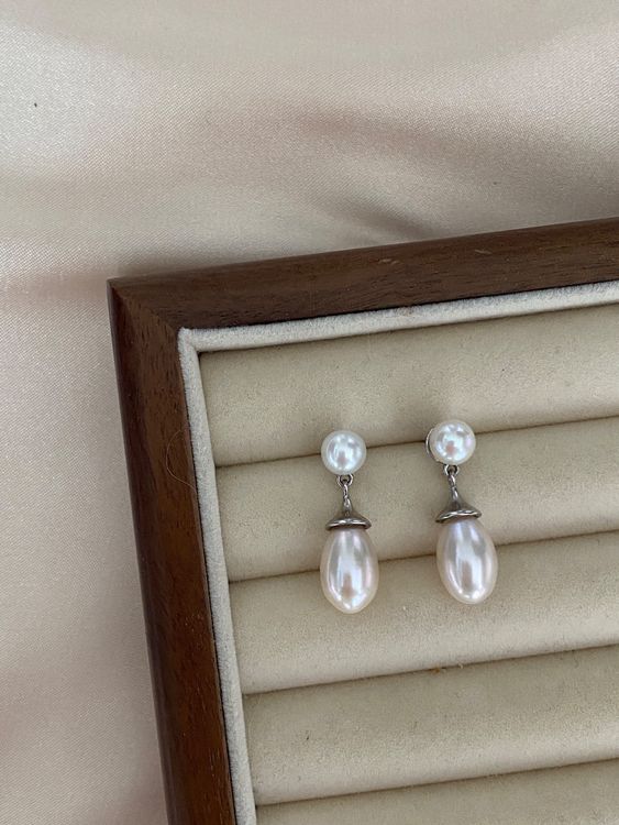 Perlen Ohrringe/ Süsswasserperlen echte (Neu und originalverpackt) in Sarnen für CHF 65 – mit ...