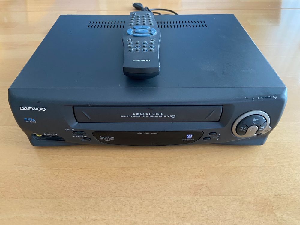 VHS Videorecorder DAEWOO (Gebraucht) in Wolfhausen für CHF 20 – mit ...
