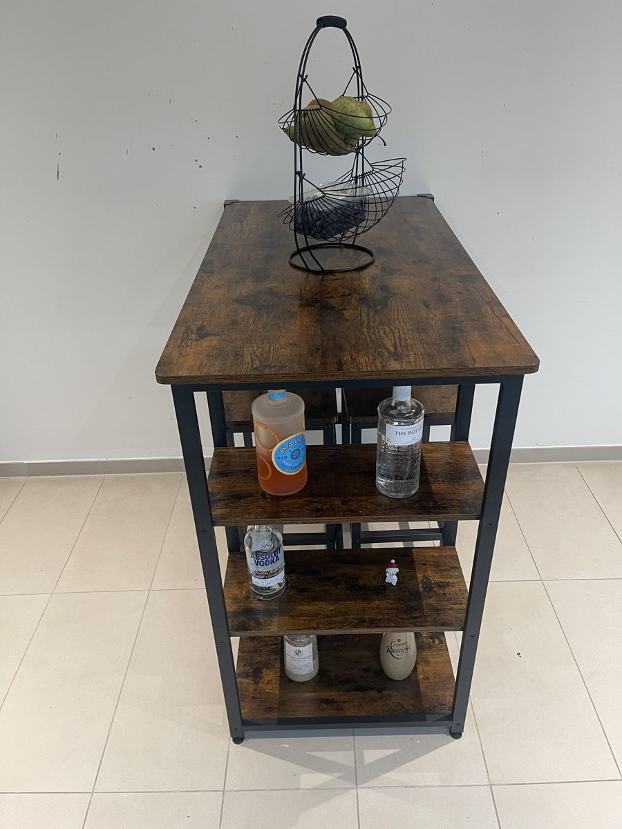 Table haute avec tabouret (D'occasion) à Bellevue pour CHF 60 – retrait ...