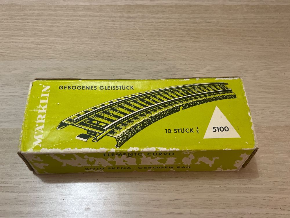 Märklin 10 x 5100 gebogenes gleis M H0 (1) (Gebraucht) in St-Aubin-Sauges für CHF 6 – mit ...